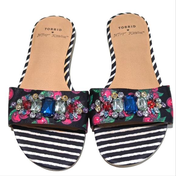 Betsey Johnson | Shoes | Torrid X Betsey Johnson Colab Slides 9w | Poshmark